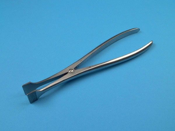 Retractor plaster Henning, 28 cm, 3 cm jaw Holtex for £49.33