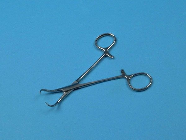 Backhauss clamp for surgical drapes , 12 cm Holtex for £8.13
